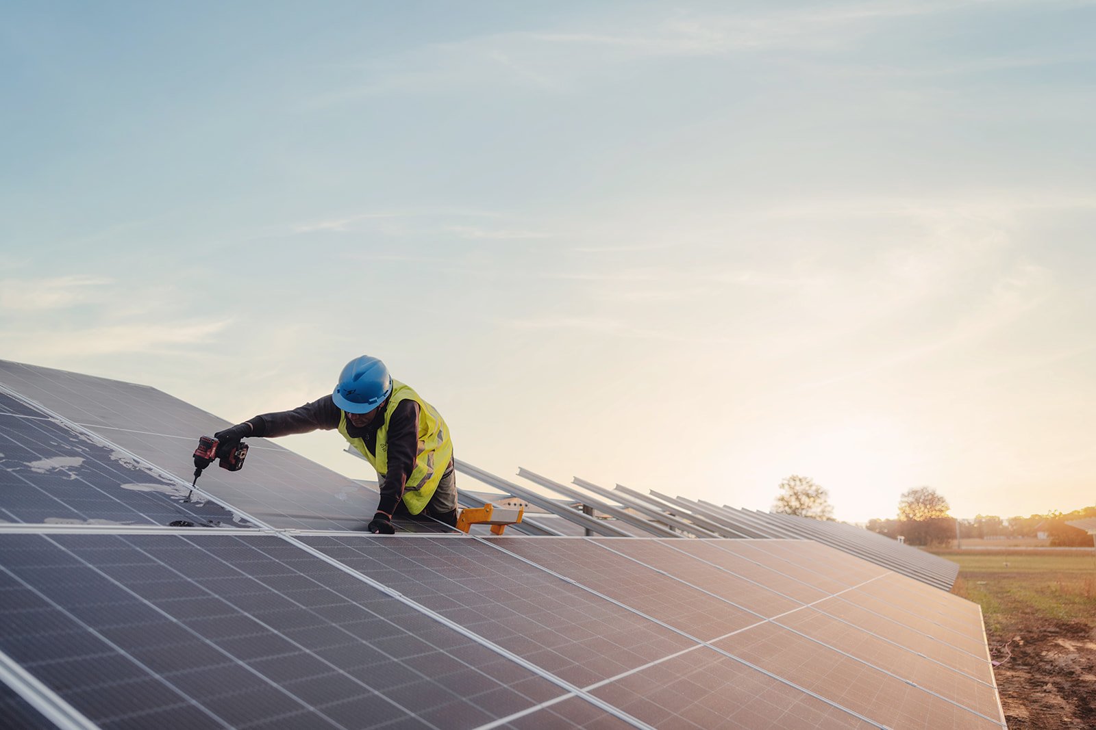 Solceller & Solpaneler tryggt och enkelt | Svea Solar