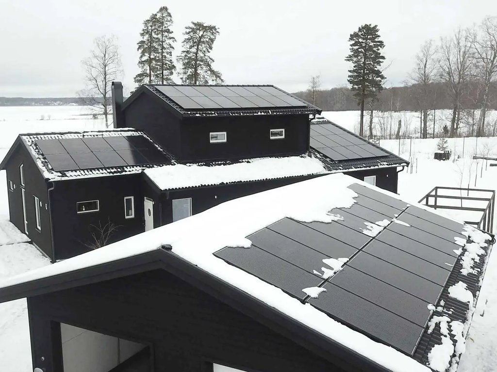 Hur fungerar solceller på vintern? | Svea Solar